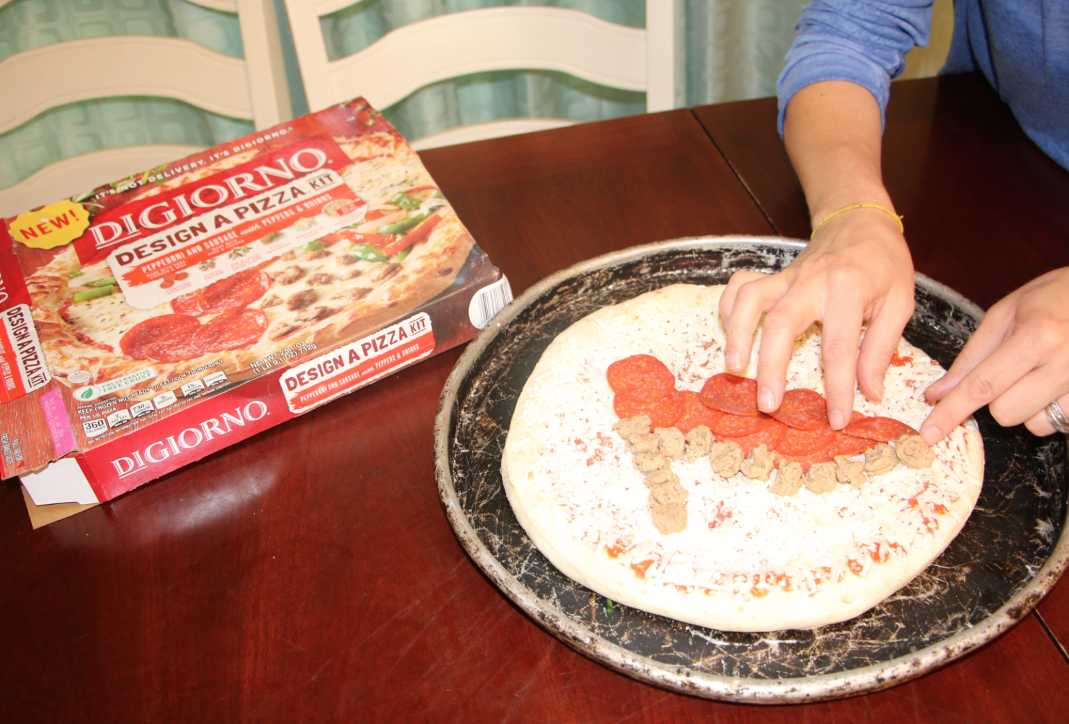 Creating Fashionable Masterpieces with DiGiorno DESIGN A PIZZA Kits ...