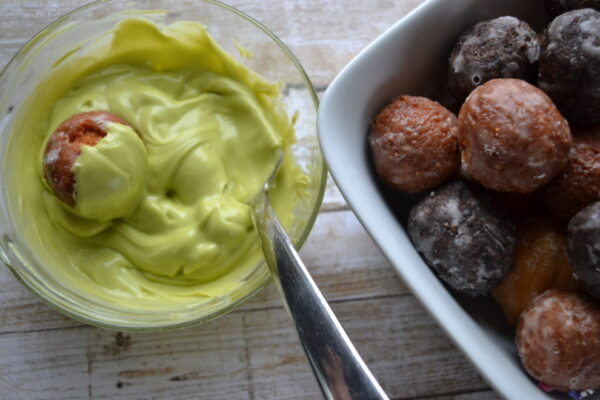 Monster Cake Pops - Stylish Life for Moms