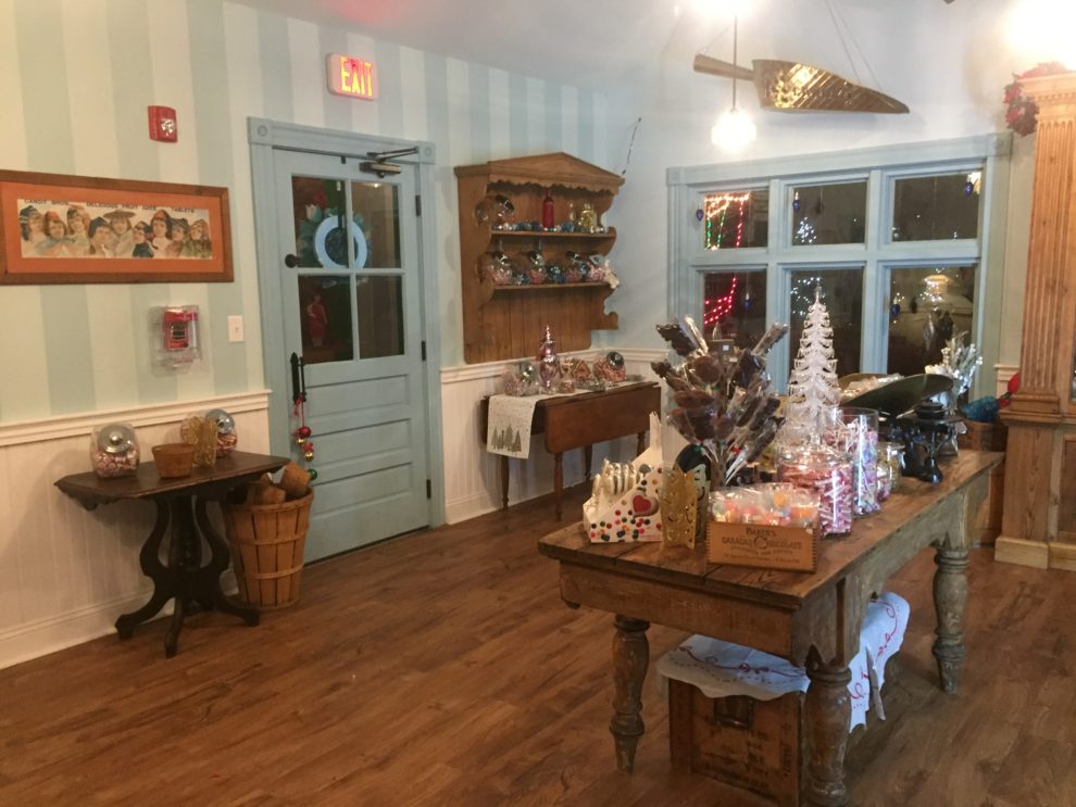 Edaville USA's Christmas Festival of Lights - A Must-See Holiday ...