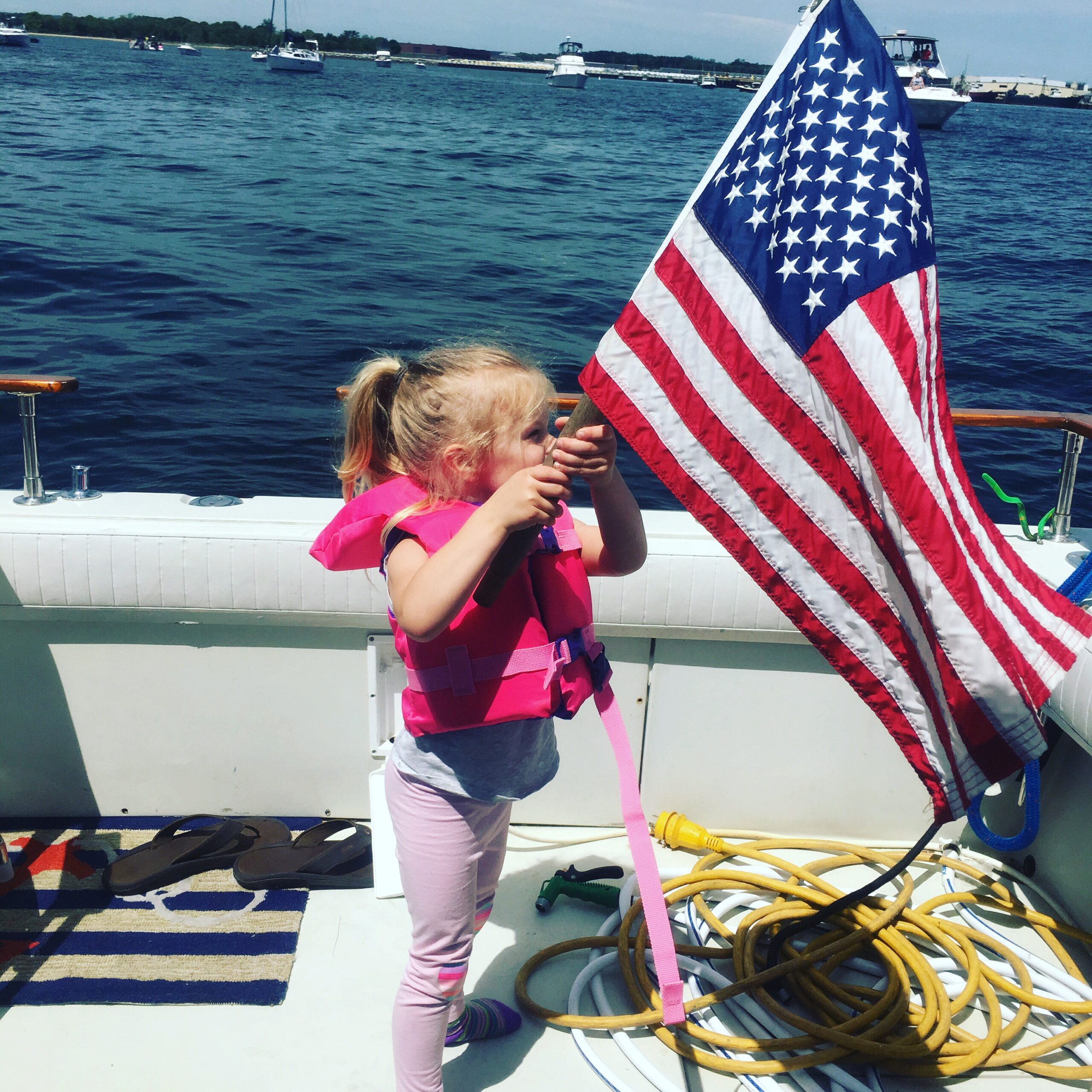 Boating for Beginners - Summer has BEGUN! - Stylish Life for Moms