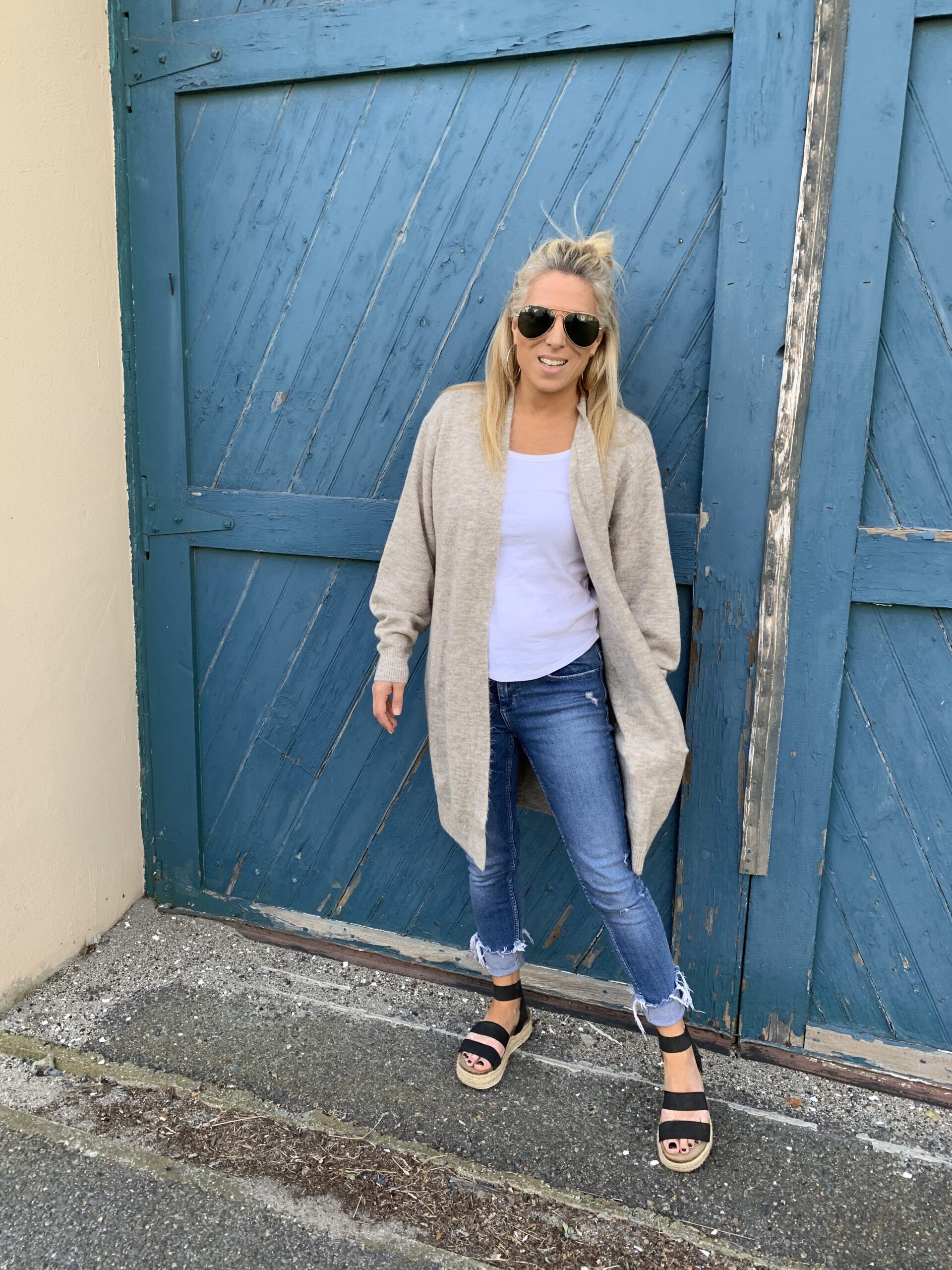 Fall Outfits for Moms - Get Ready in Less Than a Minute - Stylish Life ...