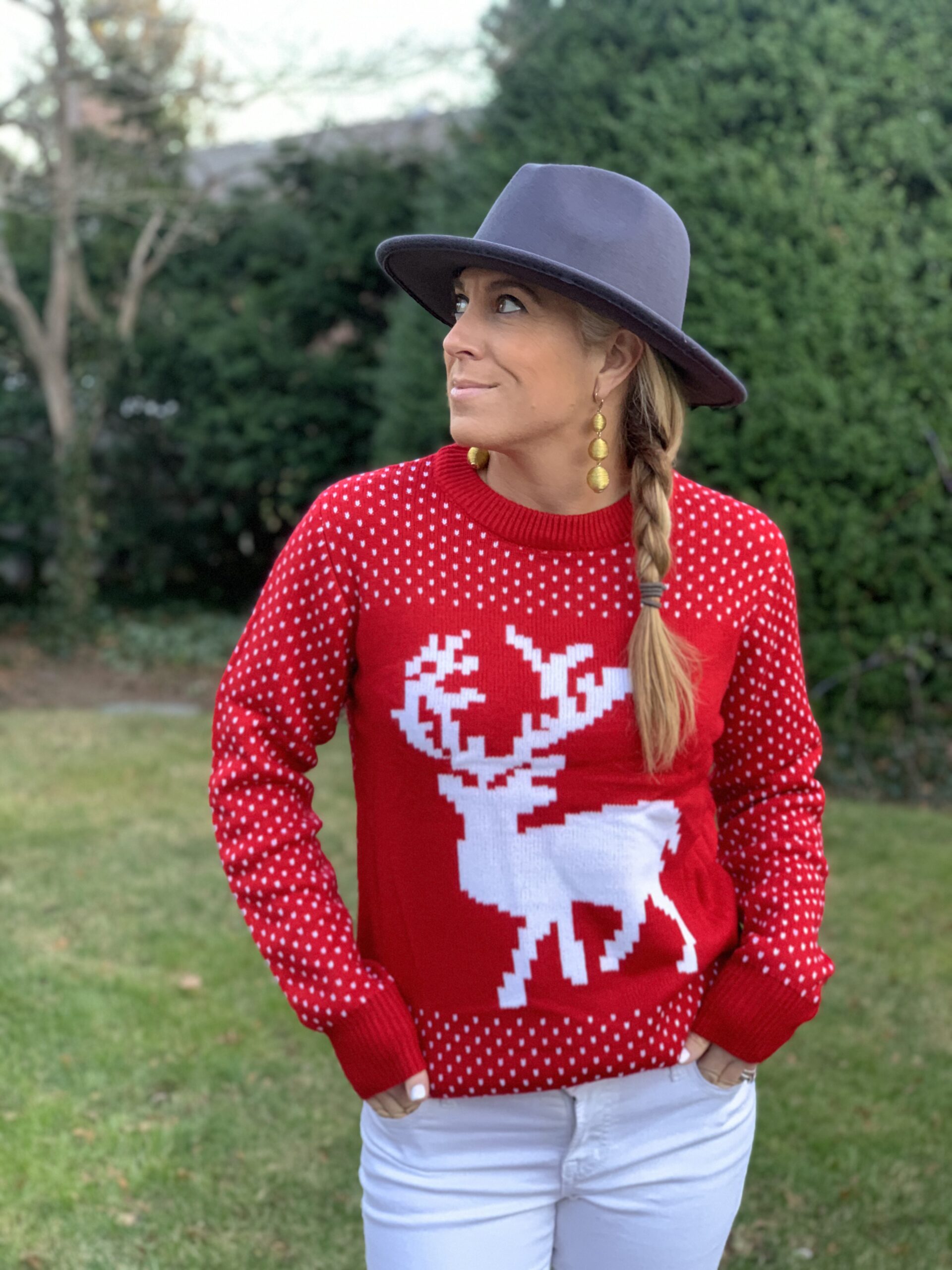 10 Cute Holiday Sweaters - Stylish Life for Moms