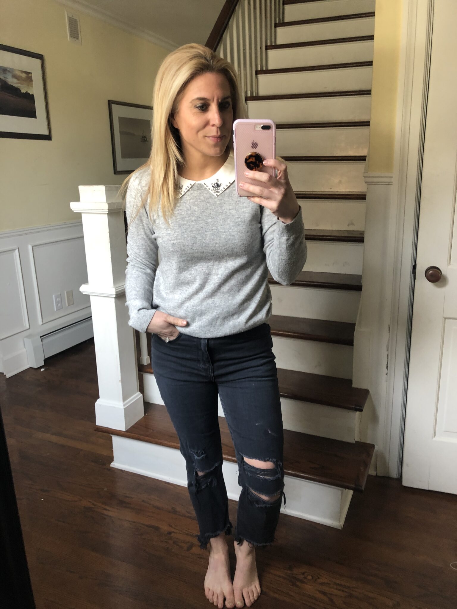 Black Ripped Jeans: 5 Ways to Style - Stylish Life for Moms
