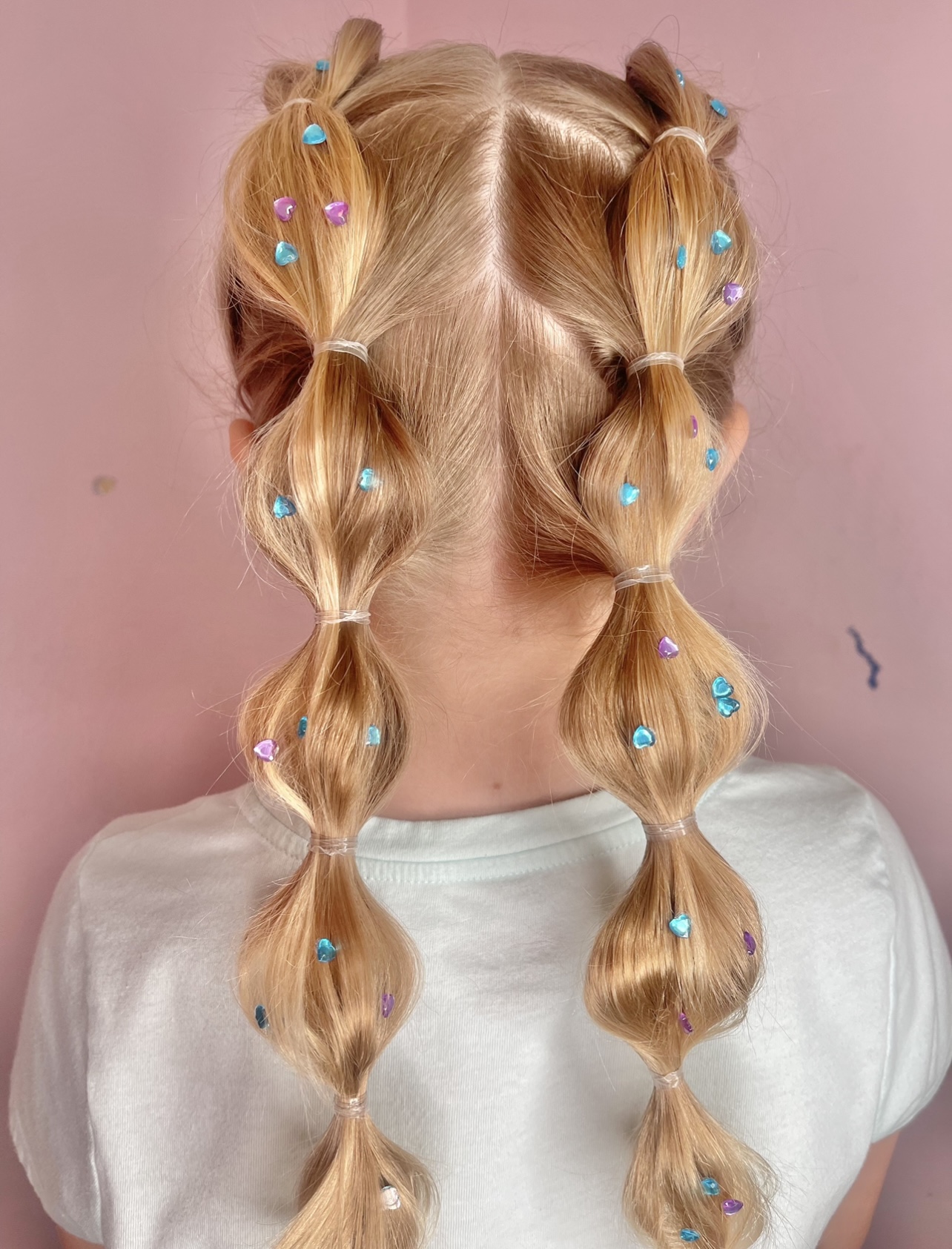 Taylor Swift Concert Hairstyle Idea - Stylish Life for Moms